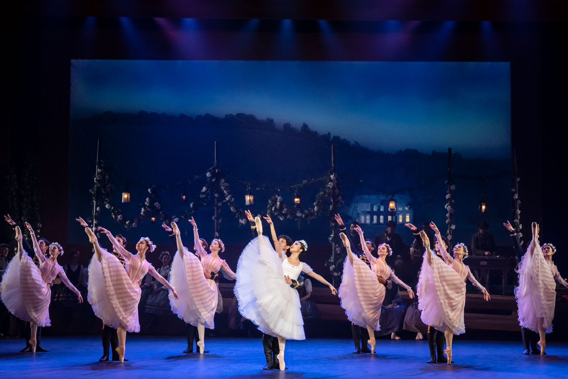 All You Need To Know About The Ballet Raymonda - English National Ballet