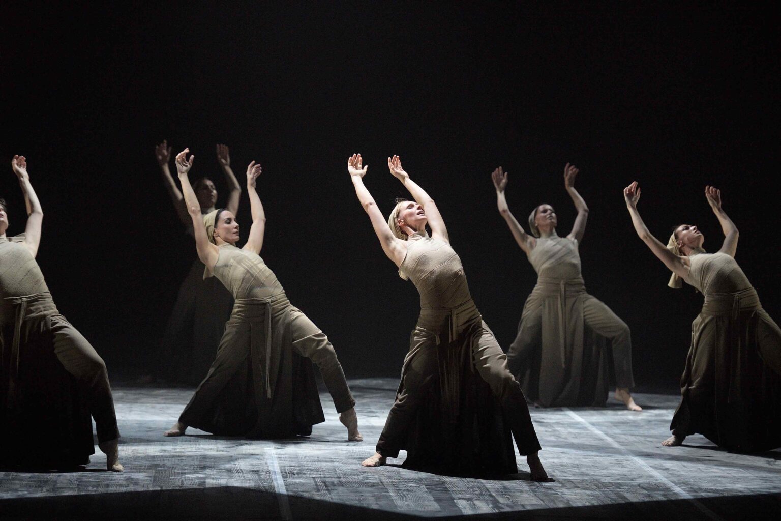 What you need to know about Dust by Akram Khan - English National Ballet